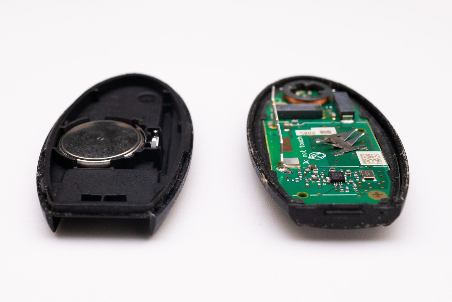 How to Replace a Nissan Key Fob Battery | How Republic